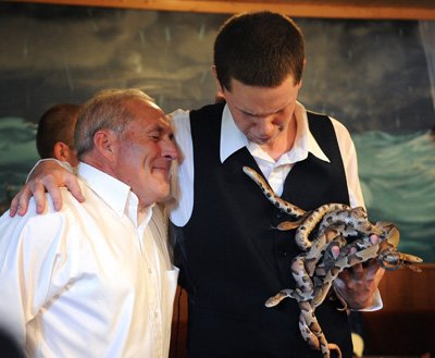 Young snake handlers grasp the dangerous power of faith