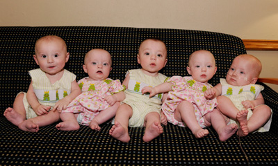 DBU alumna enjoys multiple blessings with quintuplets