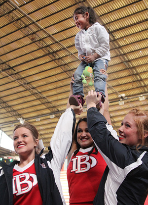 DBU basketball team and cheerleaders minister in Chile