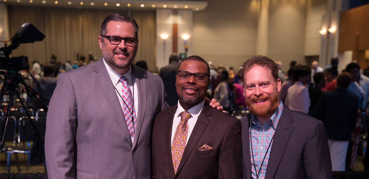 Texas Baptists unanimously elect officers