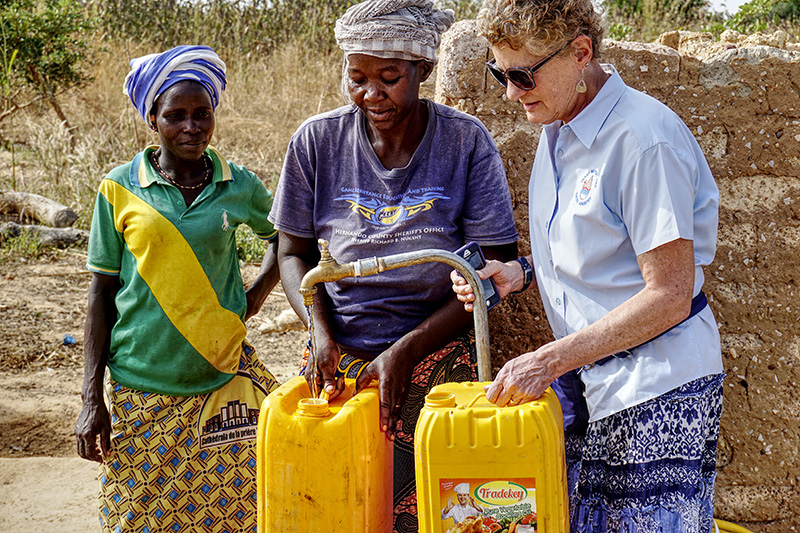 Access to clean water promotes peacemaking