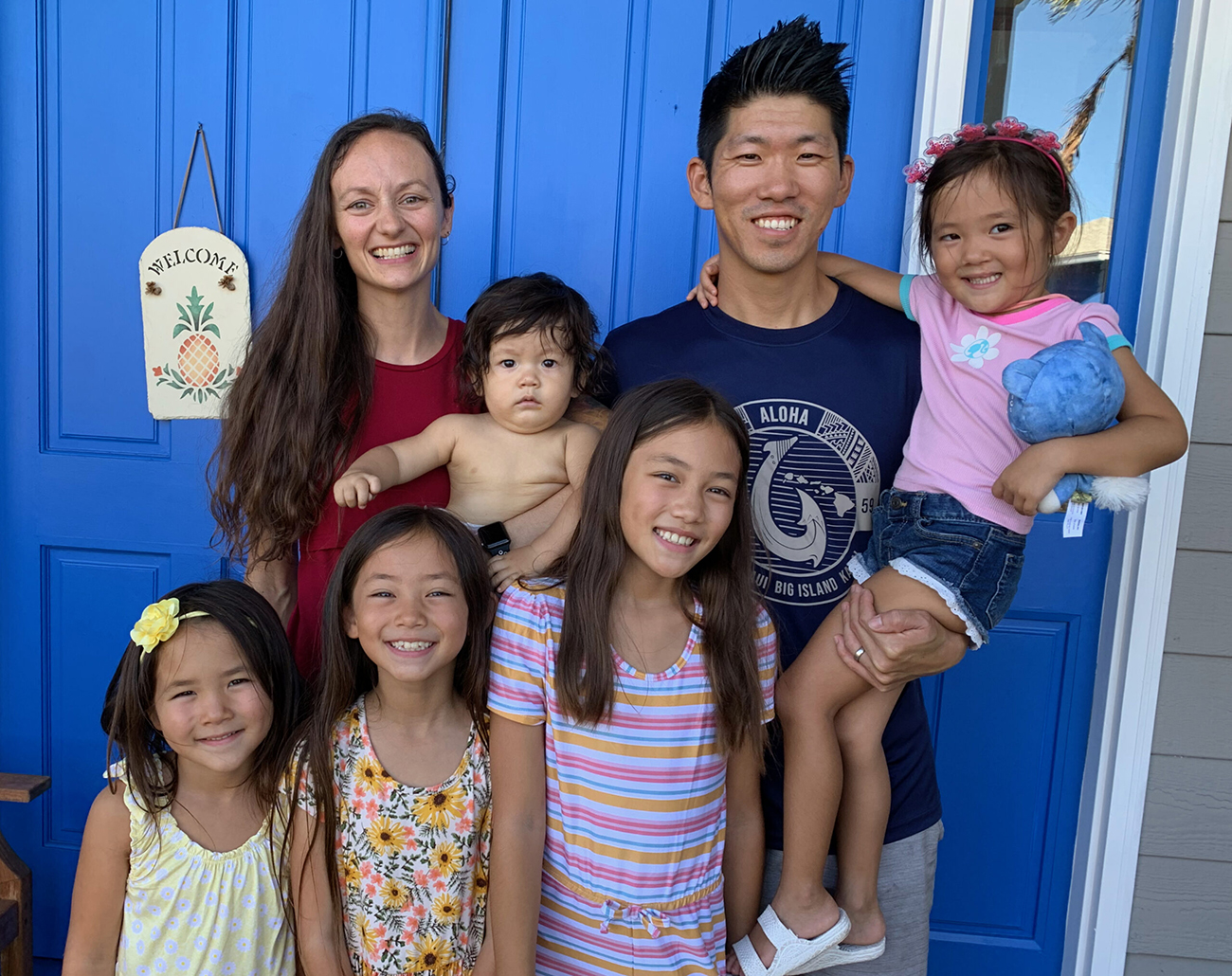 Maui pastors look past their own loss to serve others