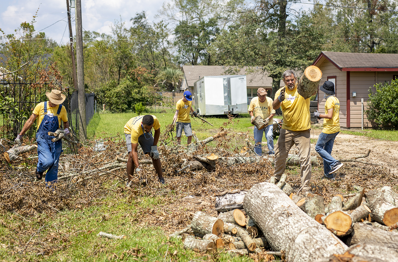 Short-term volunteers multiply TBM disaster relief efforts