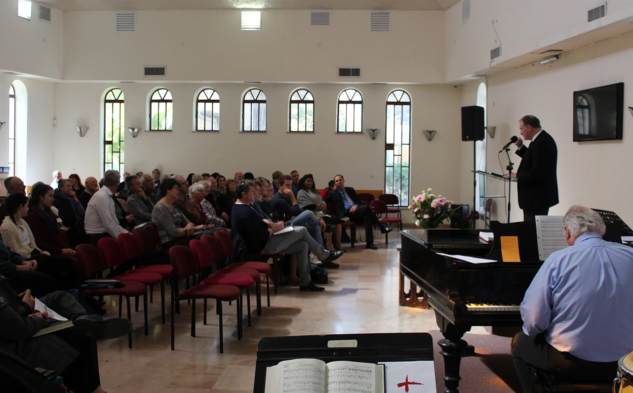 Jerusalem Baptist pastor returns to Israel