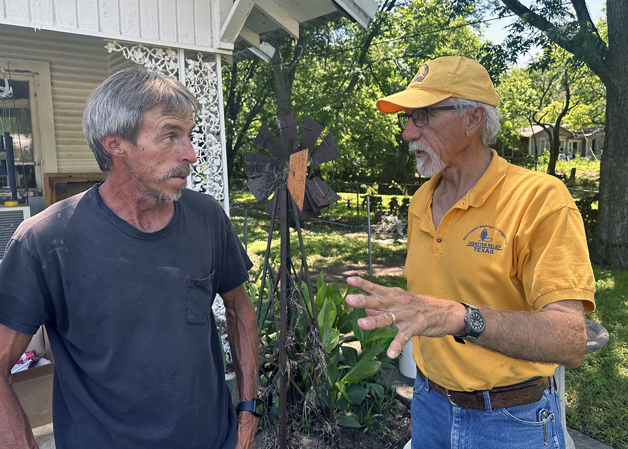 Texans on Mission volunteers keep hope afloat