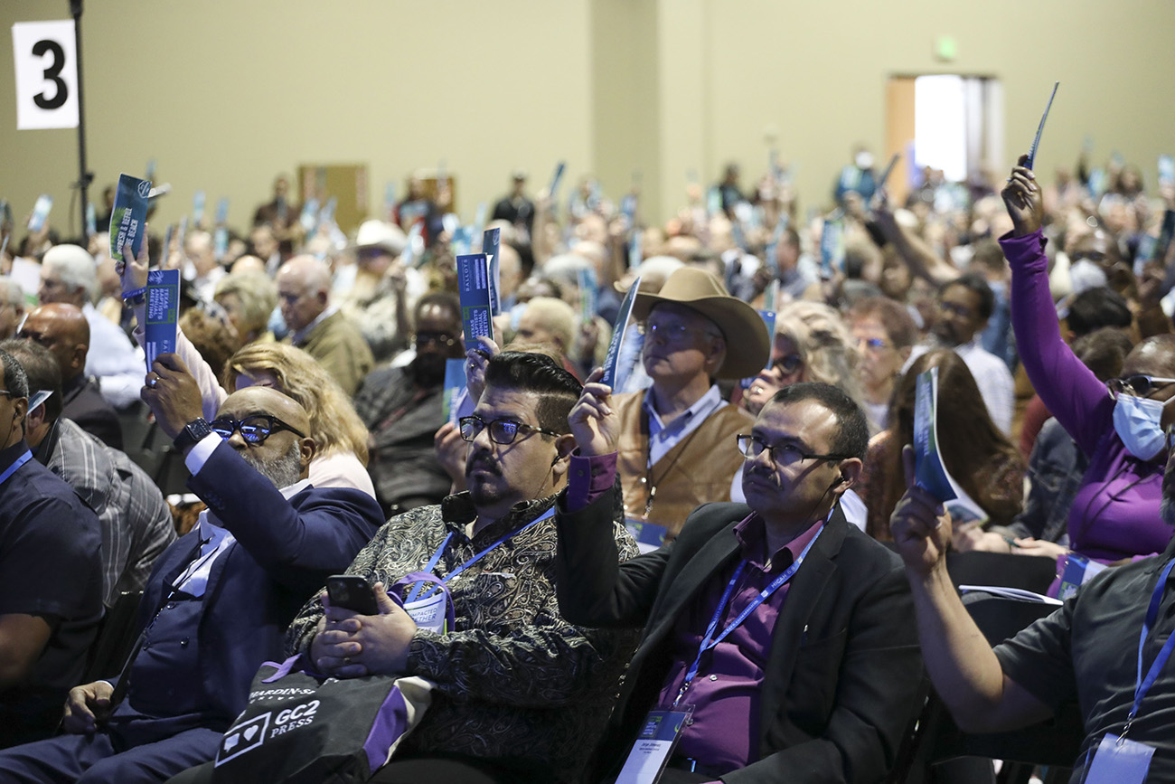 BGCT messengers elect officers and approve budget