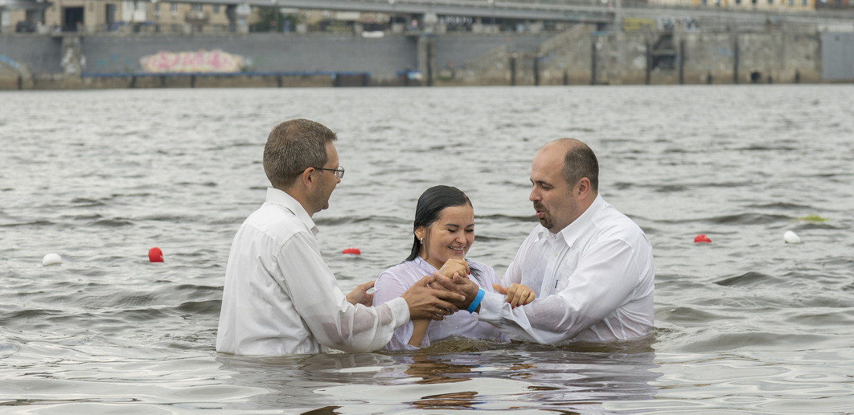 Commentary: Pray for and support Baptists in Ukraine